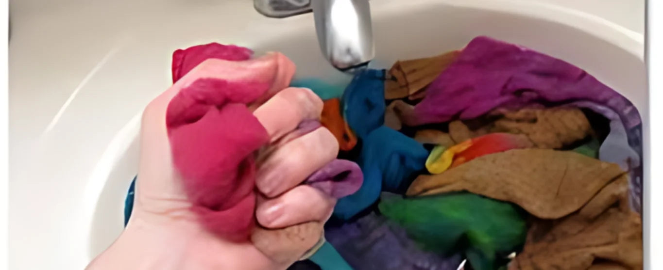 How To Wash Socks? Washing Machine And Hand – plusock